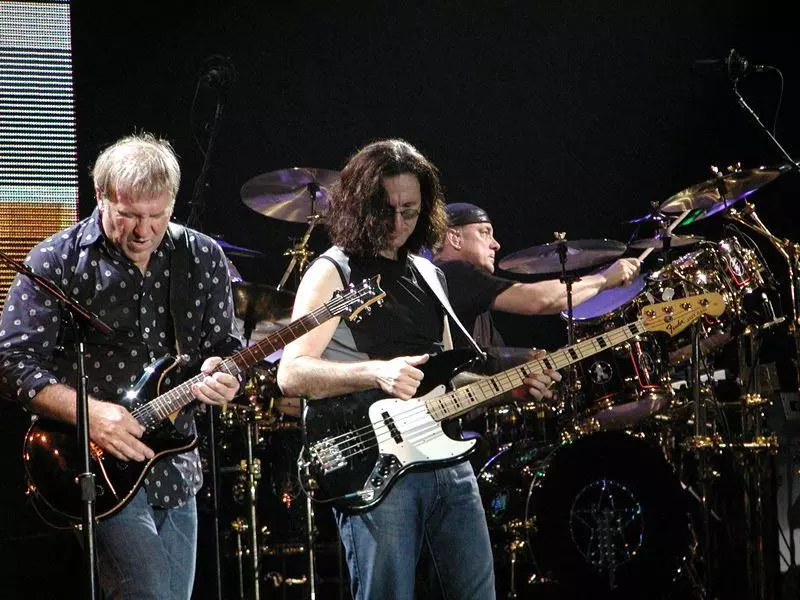 Mira a Rush interpretar "Working Man" no concerto final de 2015