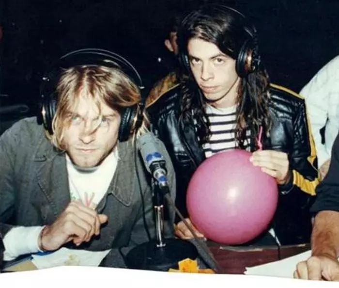 Nirvana кичинекей шотландиялык барды аткарып жаткан сейрек аудио, 1991-ж
