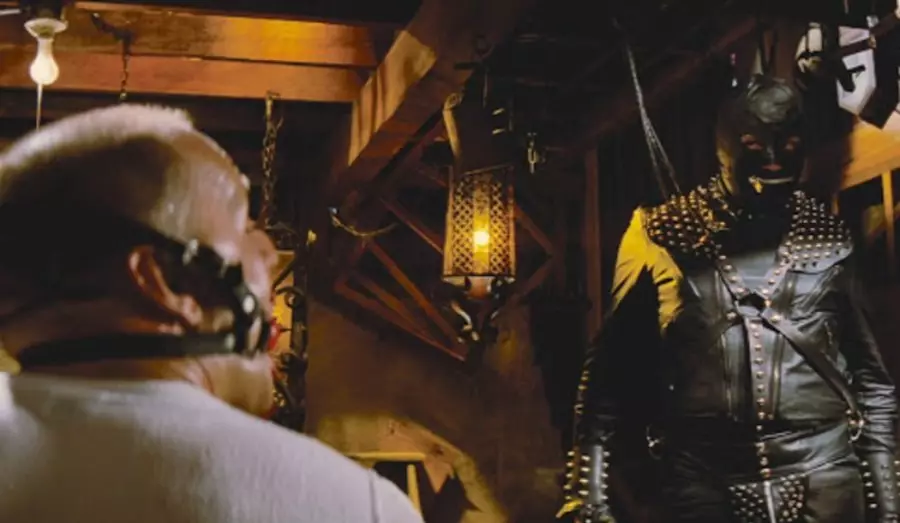 Quentin Tarantino asobanura inyuma ya 'The Gimp' muri 'Pulp Fiction'