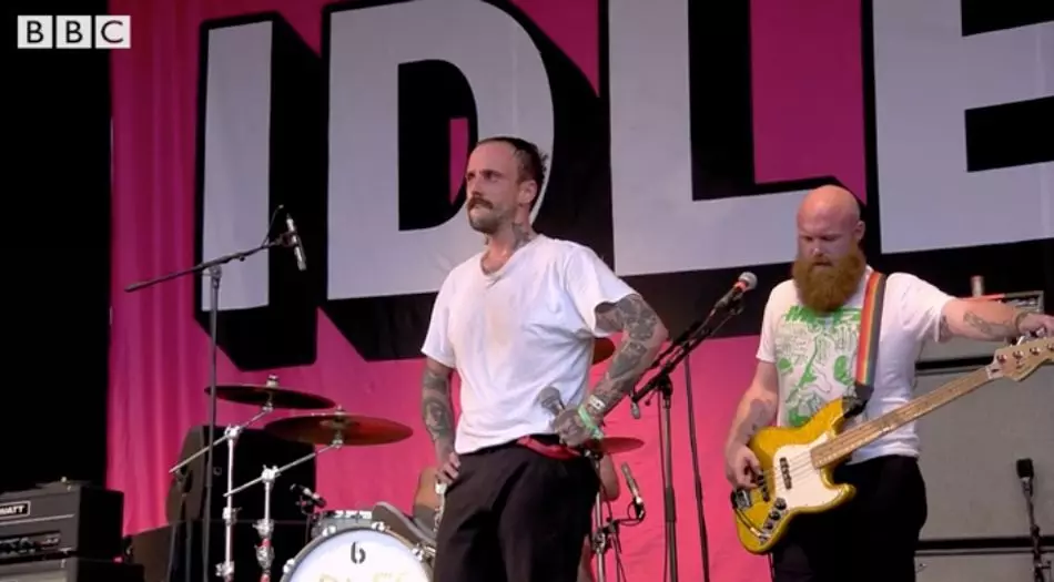 Emotsionaalne IDLES mängib Glastonbury festivalil The Park Stage'i