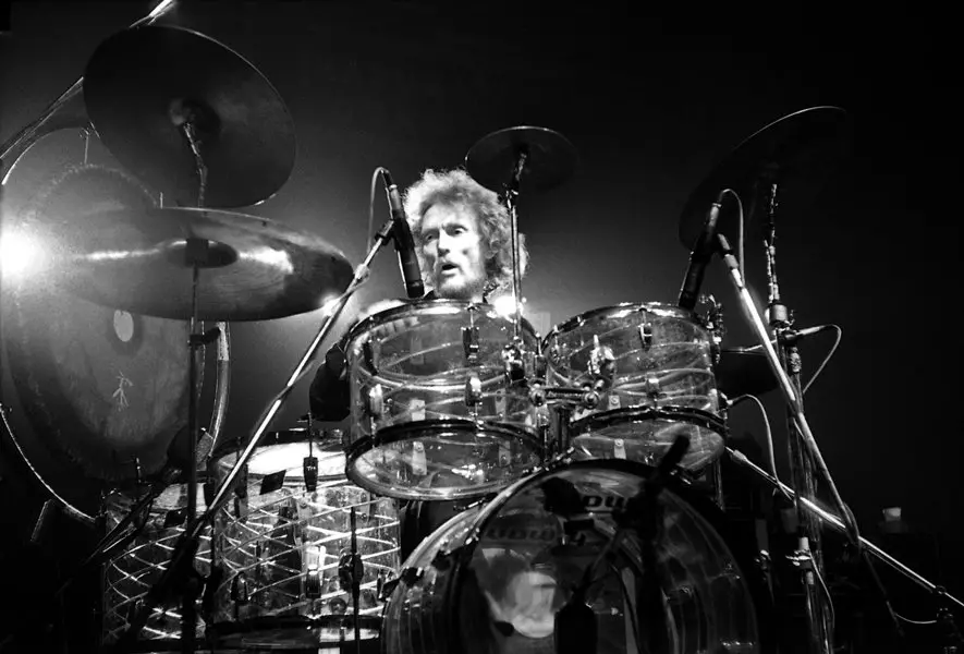 Paul McCartney, Mick Jagger, Brian Wilson, uye vamwe vanopa mutero kune iconic drummer Ginger Baker.