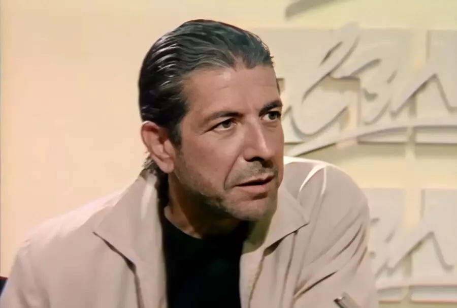 La valoregaj konsiloj de Leonard Cohen por junaj kantverkistoj