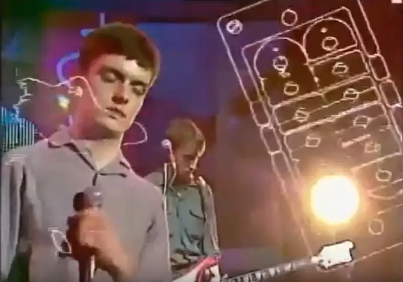 Joy Division memainkan 'She's Lost Control' di What's On, 1979