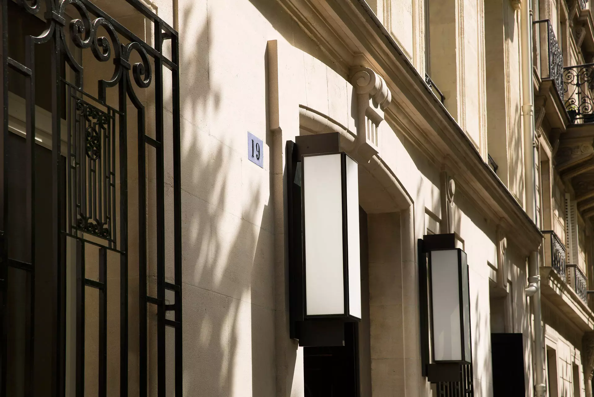 Et hotel at kalde hjem: Le Narcisse Blanc, Paris 11108_8