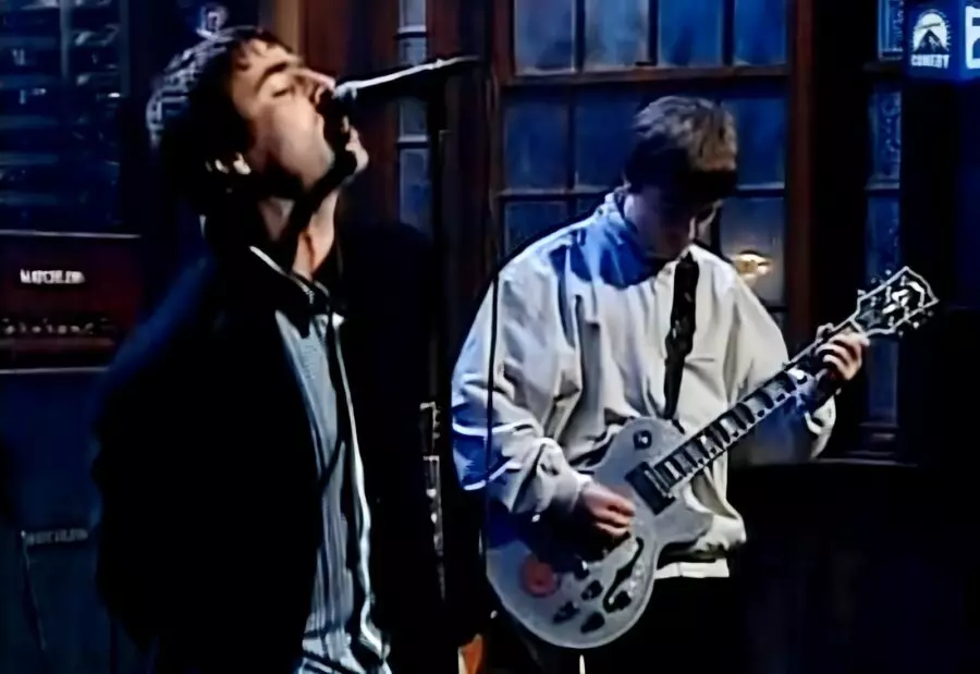 Oasis ასრულებს 'Acquiesce' იშვიათ კლიპში SNL-დან, 1997 წ
