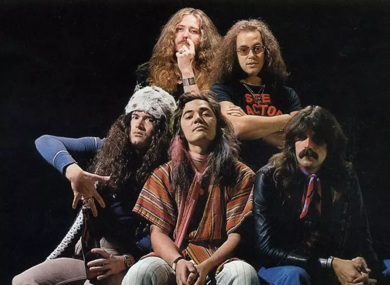 Deep Purple "Smoke on the Water" qo'shig'i uchun ajratilgan barabanlar