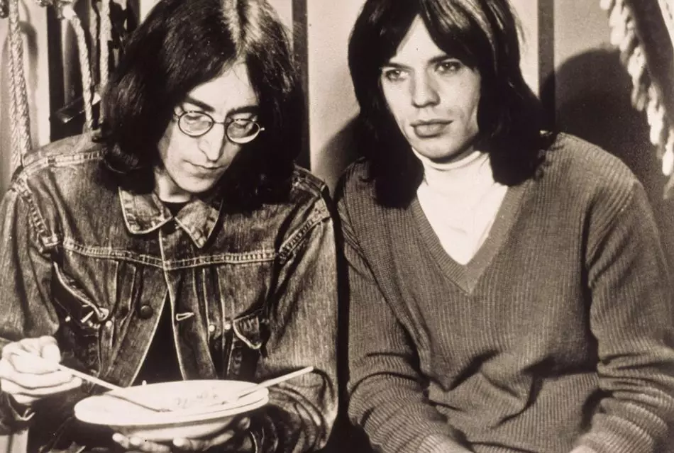 Суруди Rolling Stones, ки Леннон ва Маккартниро дар бар мегирад
