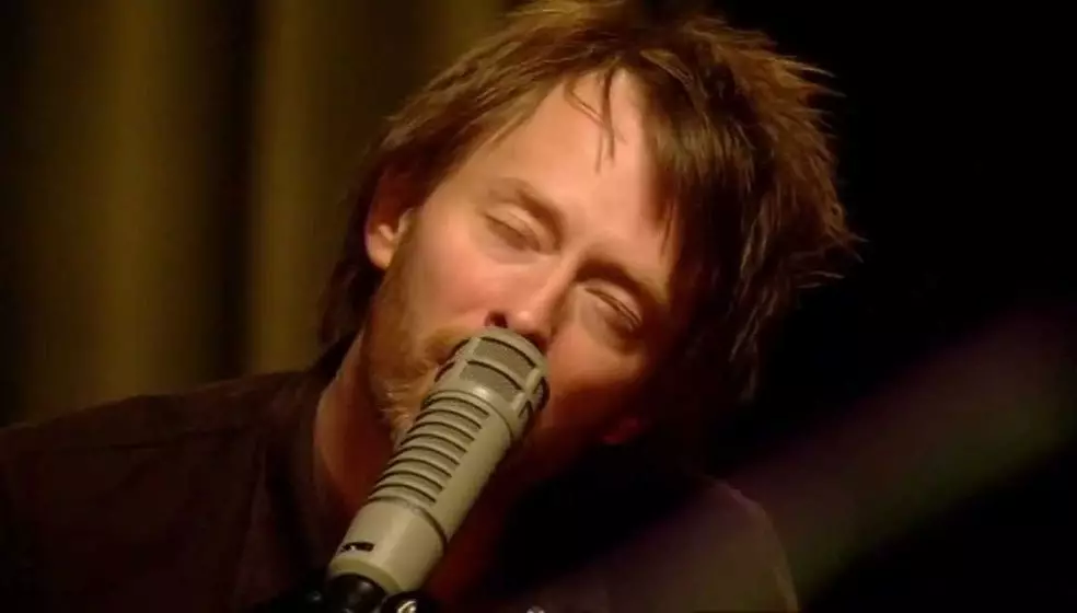 די געשיכטע הינטער Radiohead ס קלאַסיש 'שווינדל פּלאַסטיק ביימער'