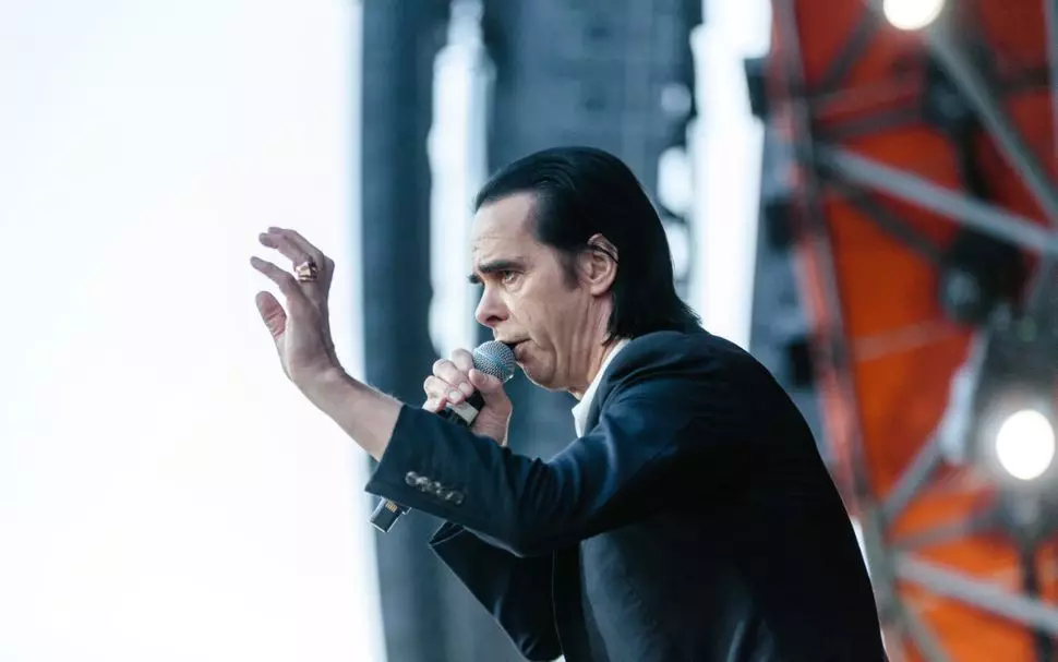 Nick Cave mbukak babagan "lirik masalah" kepungkur