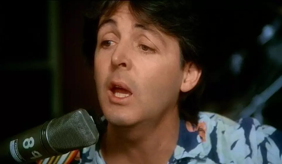 O filme de 1984 de Paul McCartney foi um desastre