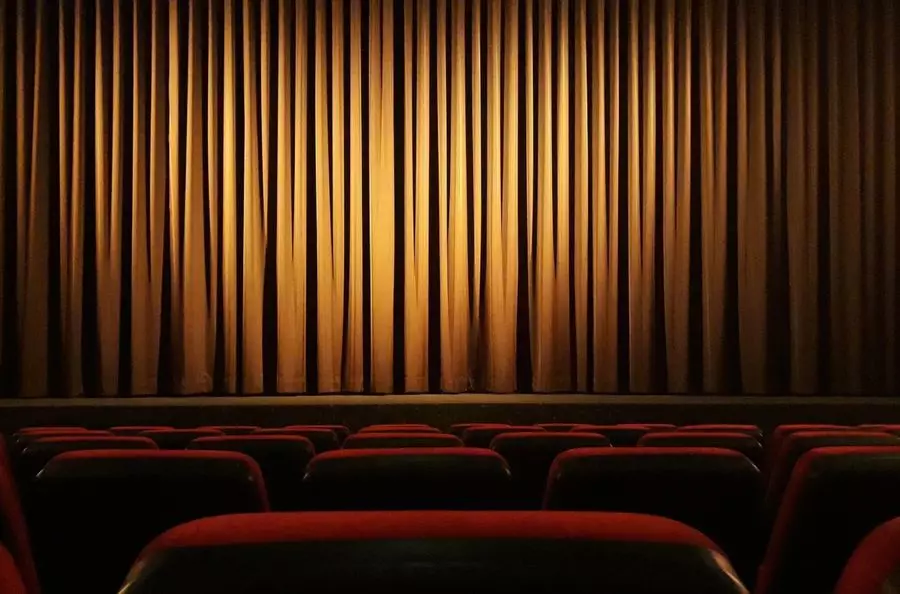 Kino teatrai Anglijoje gali grįžti visu pajėgumu nuo liepos 19 d