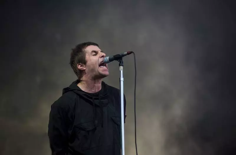 Stream Liam Gallagher's cais playlist