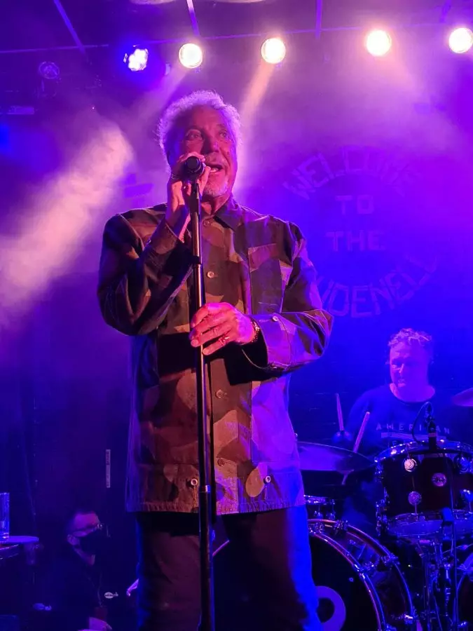 Live Review: Том Джонс играет в The Brudenell в Лидсе 12684_1