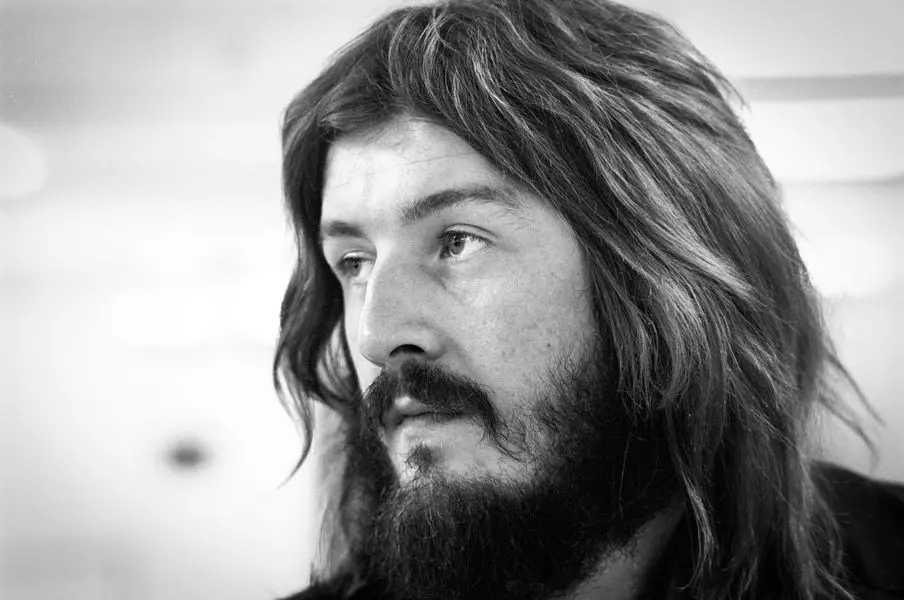 ប៊ិច Dave Grohl គោរពដល់អ្នកវាយស្គរ Led Zeppelin John Bonham