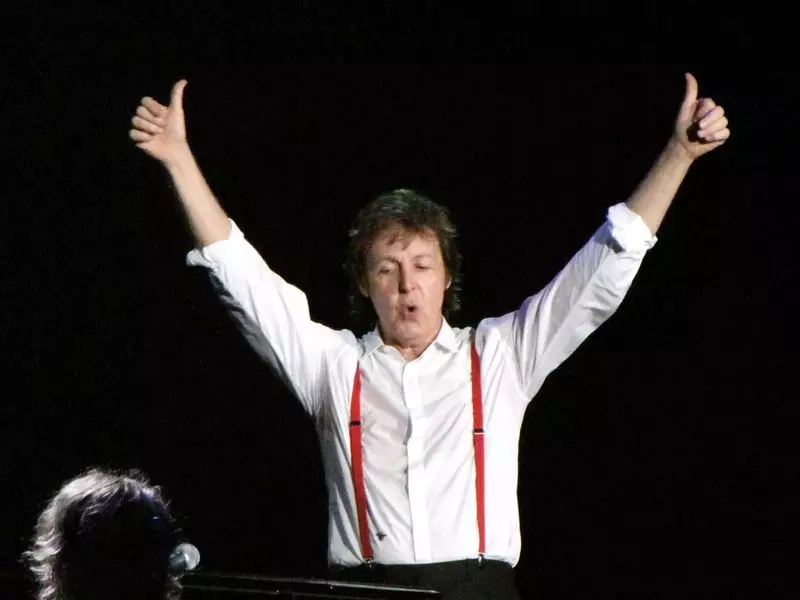 Paul McCartney는 인터뷰에서 새 앨범 'McCartney III'에 대해 이야기합니다.