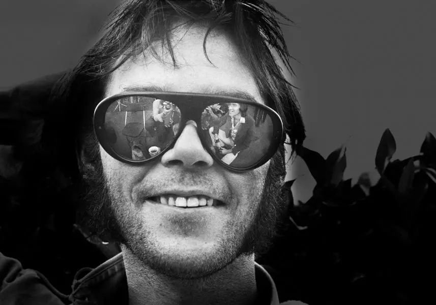 Neil Young 的五个重要歌曲创作技巧 13050_2