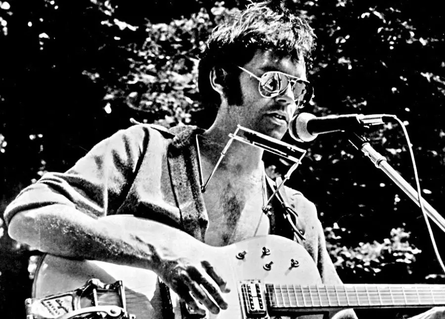 Neil Young 的五個重要歌曲創作技巧 13050_4
