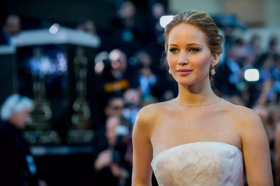Netflix y Apple pujan por nueva película de Jennifer Lawrence