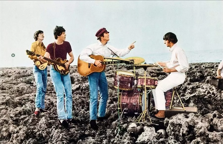 Pesem Beatlov je Paul McCartney napisal na tunizijskem stranišču