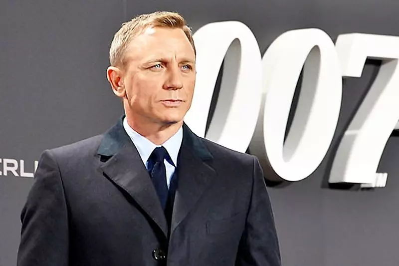 Daniel Craig lub sijhawm nyiam los ntawm nws txoj haujlwm James Bond