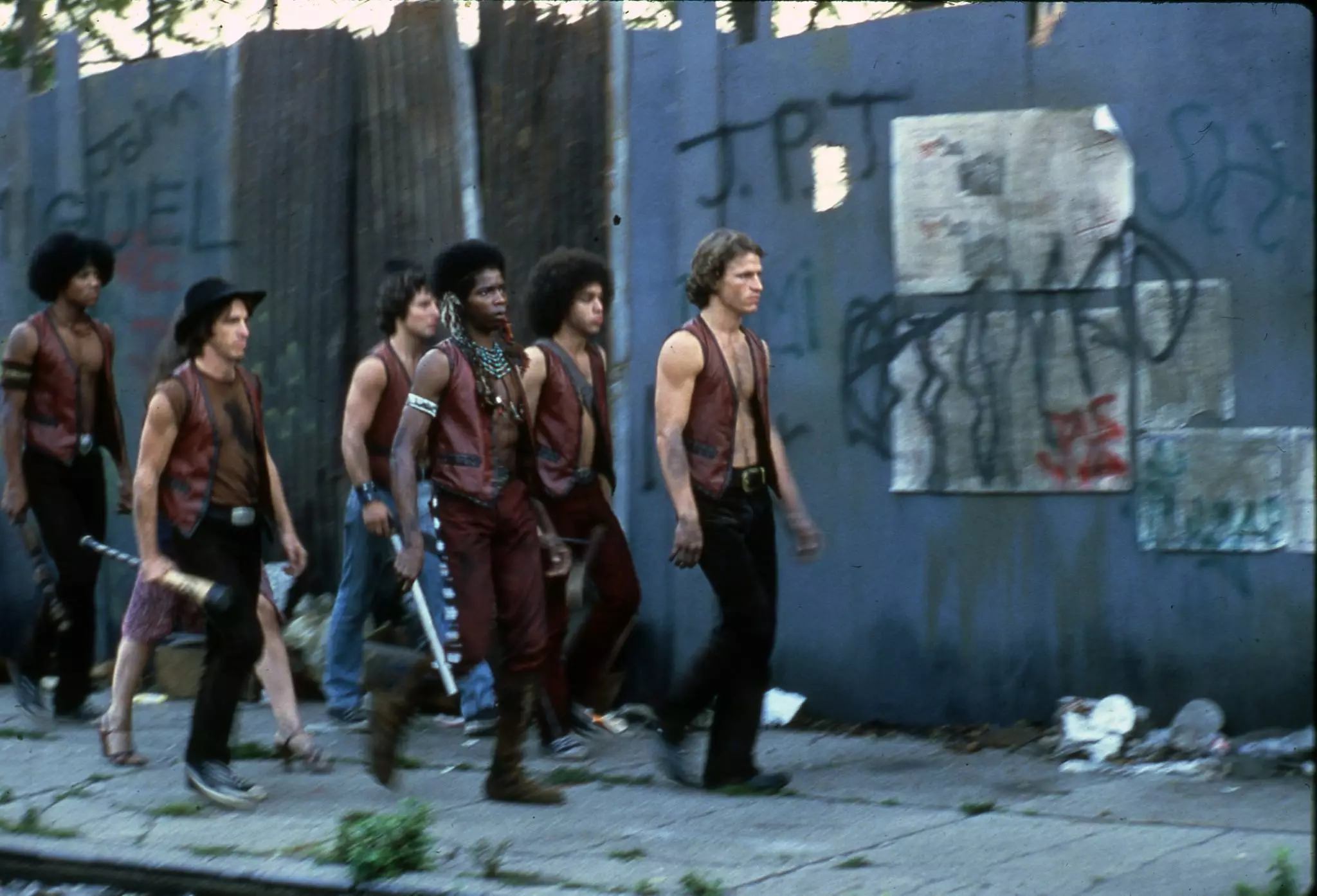 Hình ảnh hậu trường của bộ phim đình đám mang tính biểu tượng 'The Warriors' 13484_28