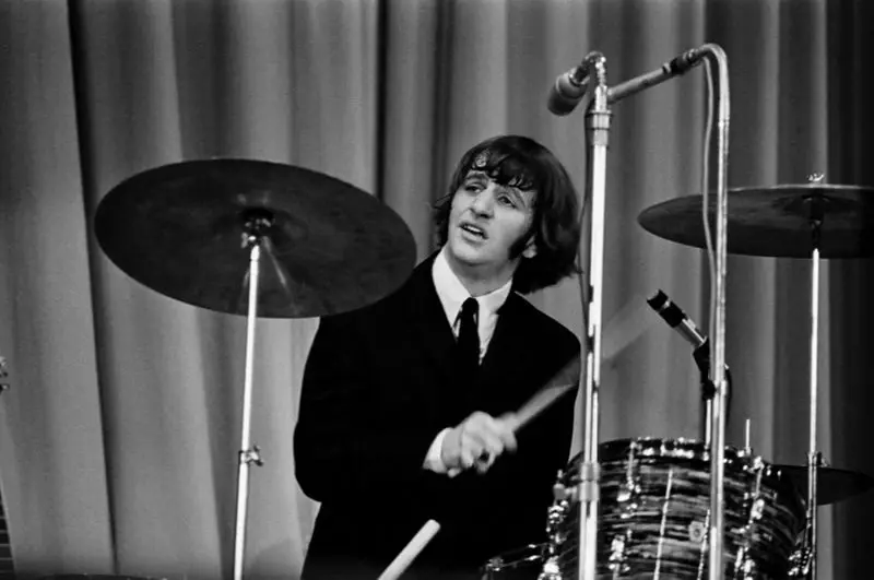 A bateria isolada de Ringo Starr na música 'Ticket To Ride' dos Beatles