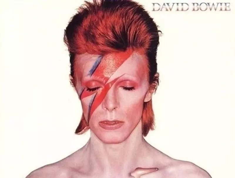 David Bowie asezeye Ziggy Stardust kuri Hammersmith Odeon