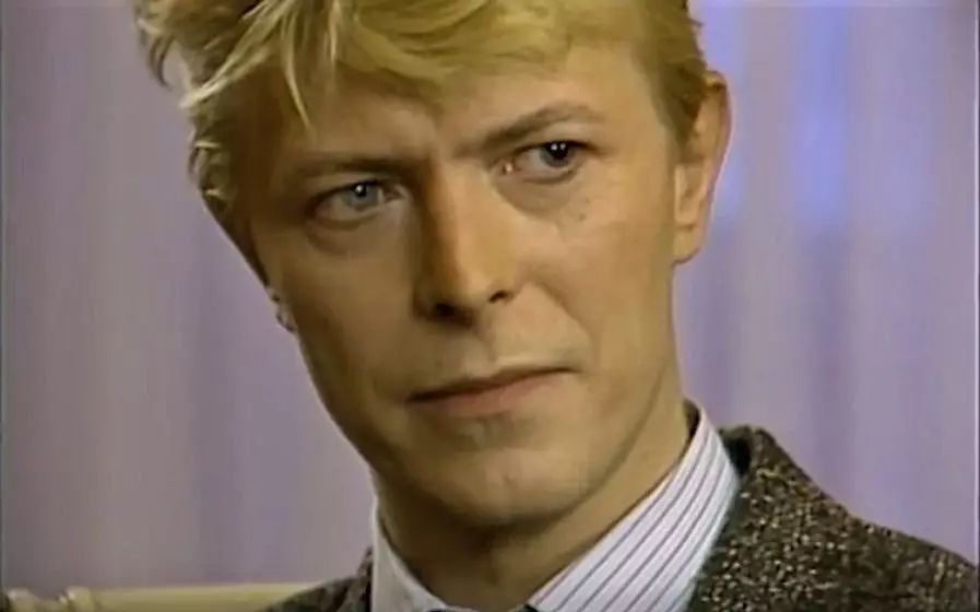 David Bowie lagret urin i kjøleskapet for å stoppe hekser