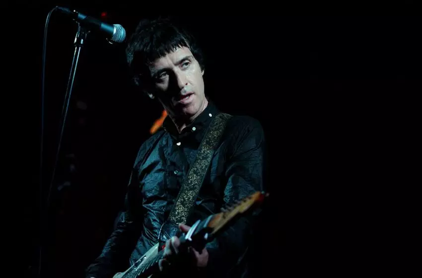 Johnny Marr explica como tocar 'Cemetry Gates' do The Smiths