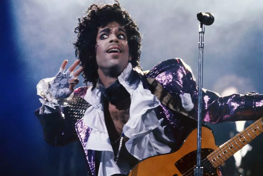 Miért Prince minden idők legnagyobb gitárosa?