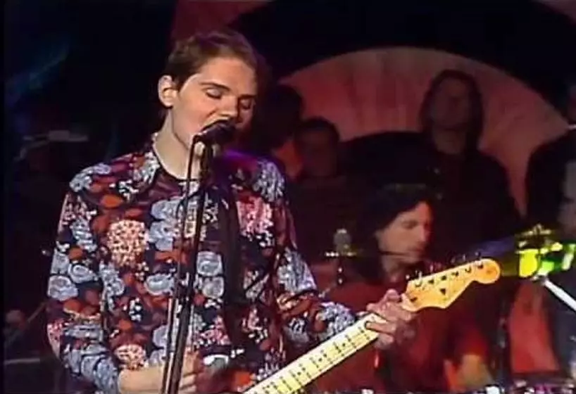 Ankstyviausias „Smashing Pumpkins“ televizijos pasirodymas 1988 m
