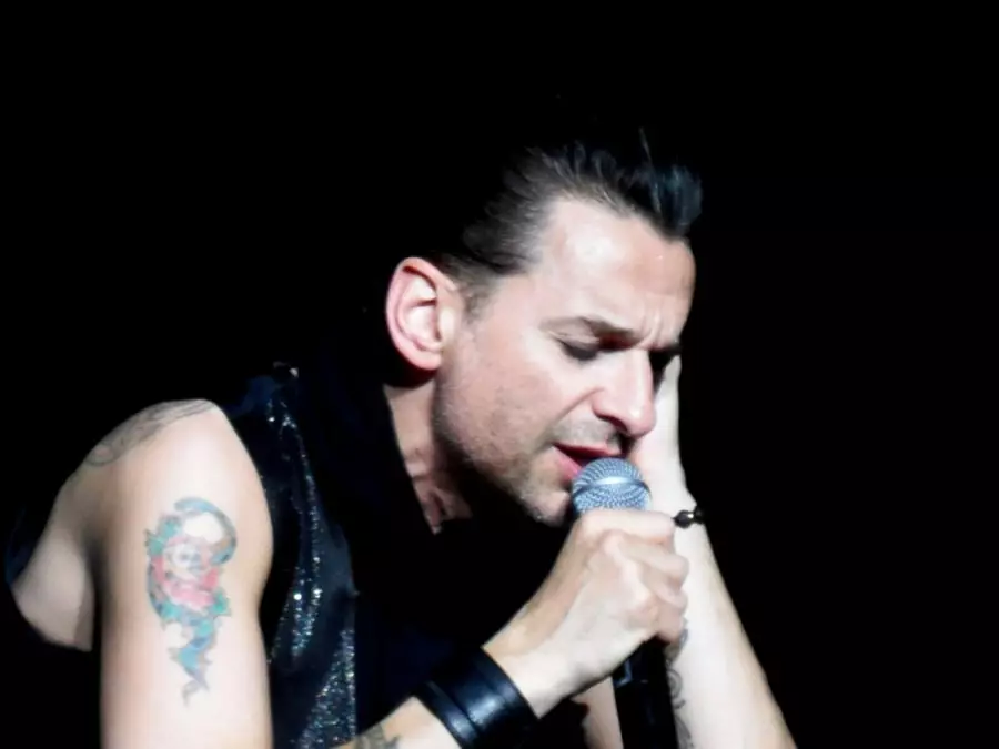 Depeche Mode がコンサート映像の HD 版を発表