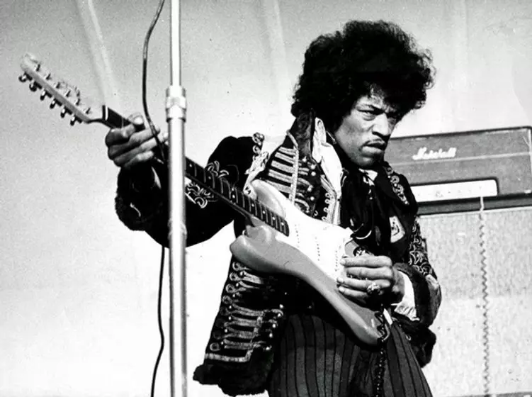Jimi Hendrix ס 'Band of Gypsys' איז באַשטימט פֿאַר 50 יאָרטאָג וויינאַל ריסוסע