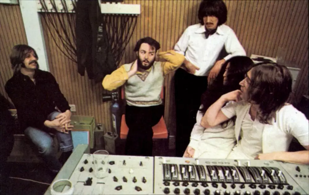 The Beatles di sala 1970 de pirtûka Bob Dylan 'I Shall Be Released' vedihewîne