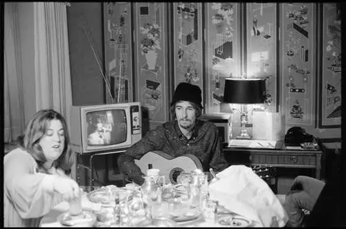 Linda McCartney, The Mamas and the Papas fil-Lukanda Sherry-Netherlands, 1968.