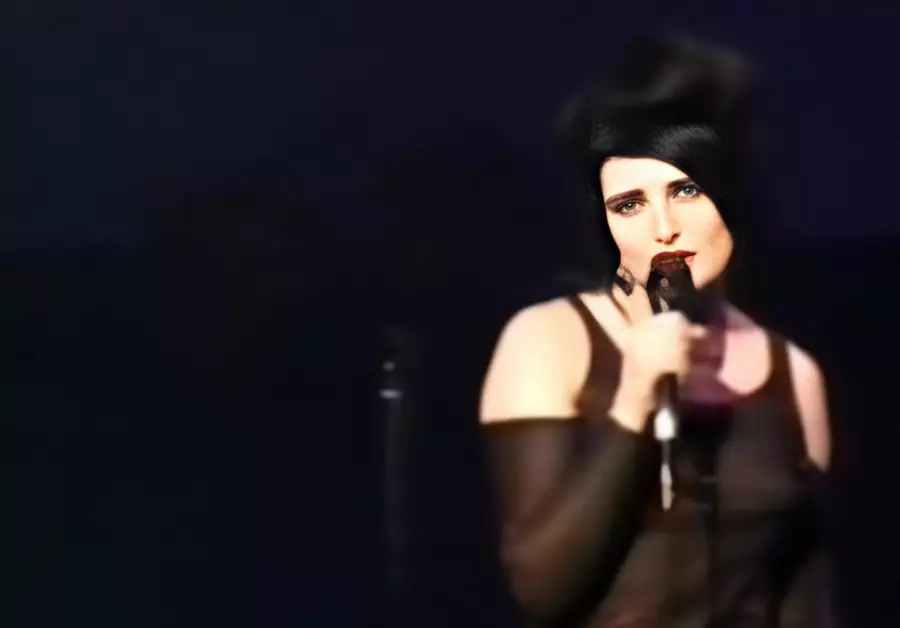 Siouxsie Sioux se připojí k Suede na pódiu, aby pokryla Lou Reeda