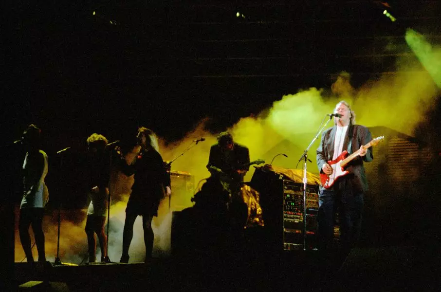 Pink Floyd wuxuu ku dhawaaqay 'Live At Knebworth 1990' albamka tooska ah