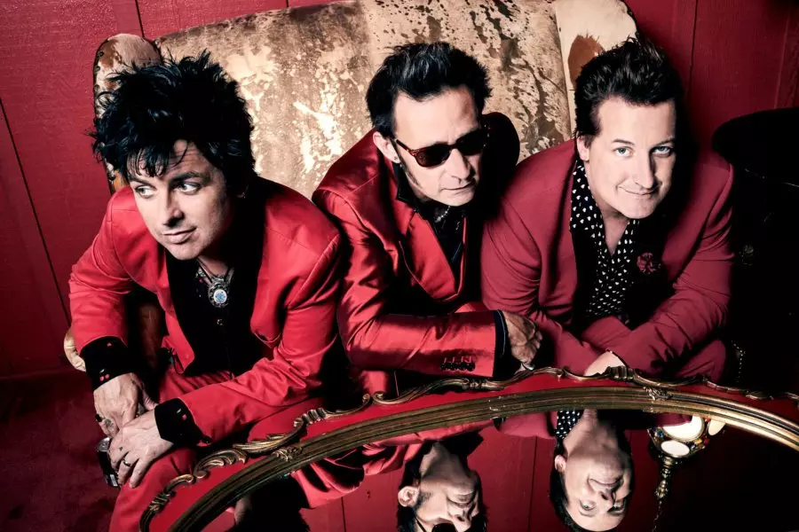 Green Day jagage albumi üksikasju ja võimalust pidu korraldada