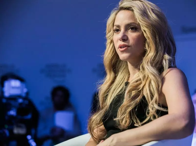 Shakira diras, ke aproj atakis ŝin kaj ŝtelis ŝian monujon