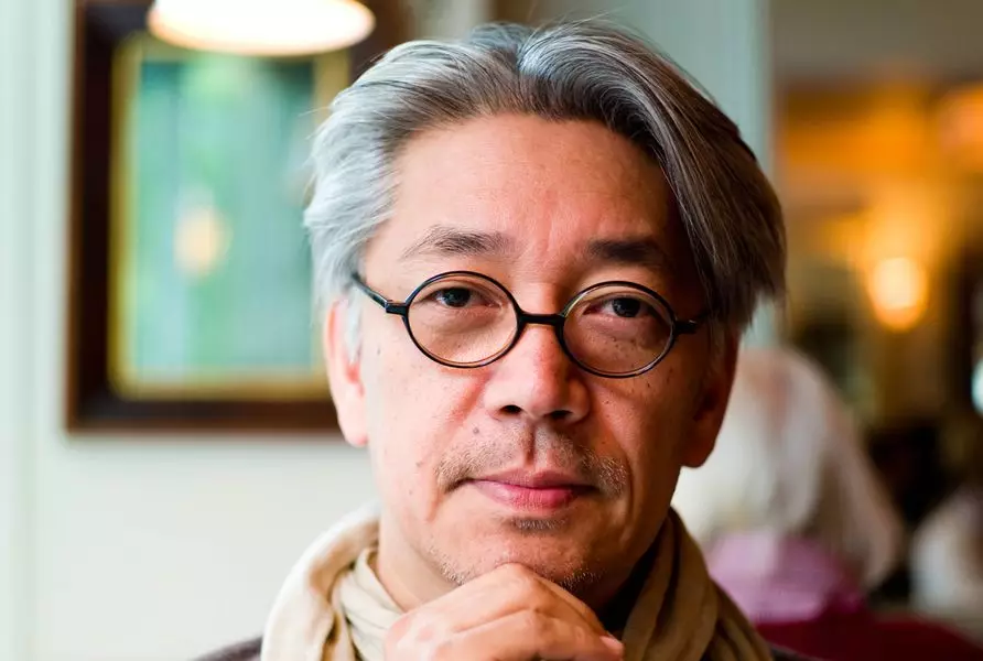 Ryuichi Sakamoto dezvăluie un nou aranjament din „Tong Poo”