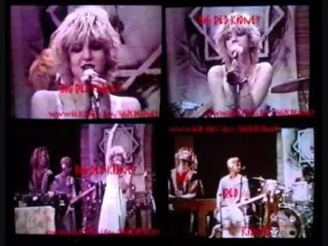 Guarda un pre-famoso Courtney Love davanti a Faith No More, 1984