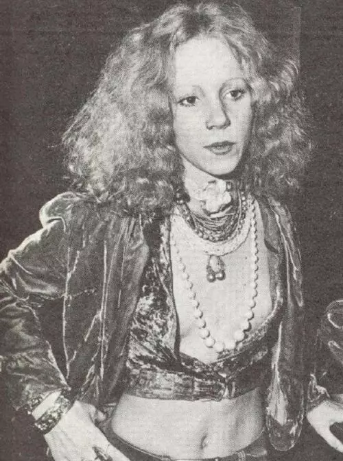 Ndụ pụrụ iche nke Sable Starr, 'Queen of Groupies'
