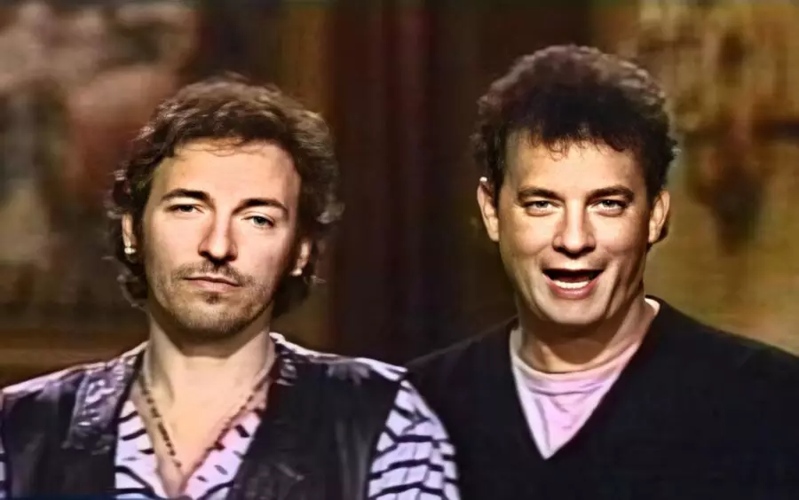 Bruce Springsteen yekem TV-ya xwe ya Dewletên Yekbûyî li ser SNL performans dike
