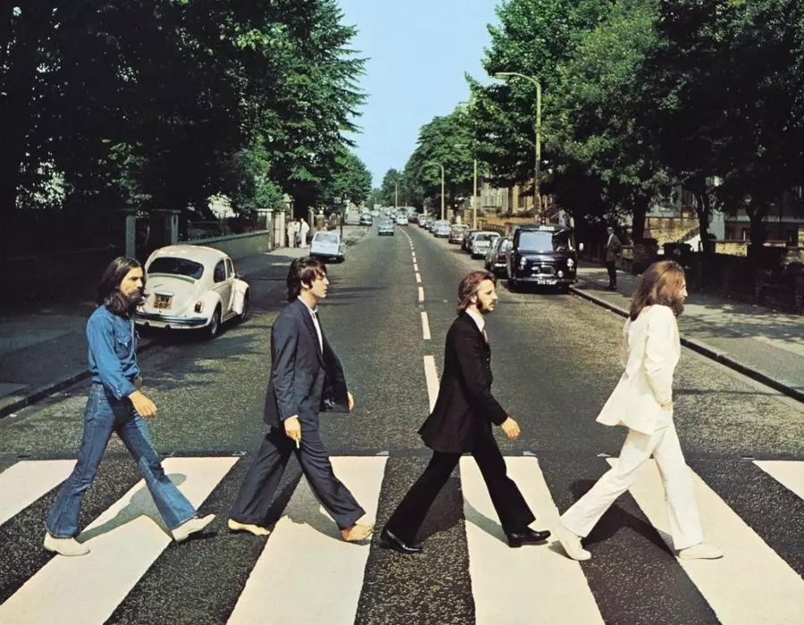 Izolovaná basgitara Paula McCartneyho v skladbe Abbey Road od The Beatles