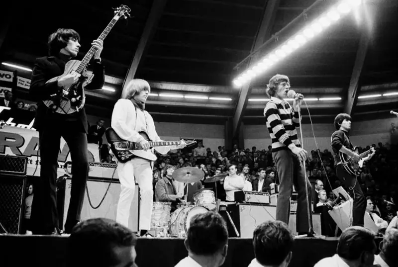 The Rolling Stones хамтлагийн Келлогын Райс Криспиэд зориулсан жингэнэх дуу