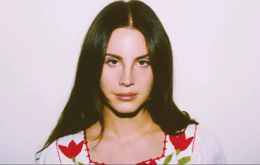 Lana Del Rey ji performansa nakokbar a Îsraîlê vekişiya