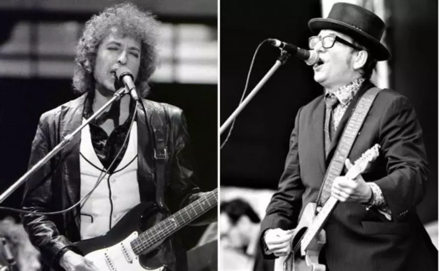 Elvis Costello se pridruži Bobu Dylanu pri igranju I Shall Be Released