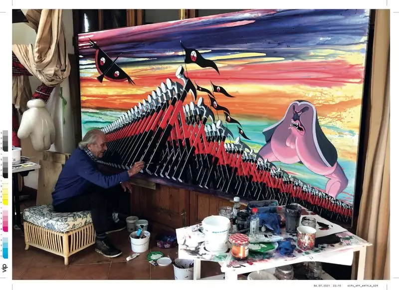 Far Out Meets: Gerald Scarfe, o artista que pinta a parede de Pink Floyd
