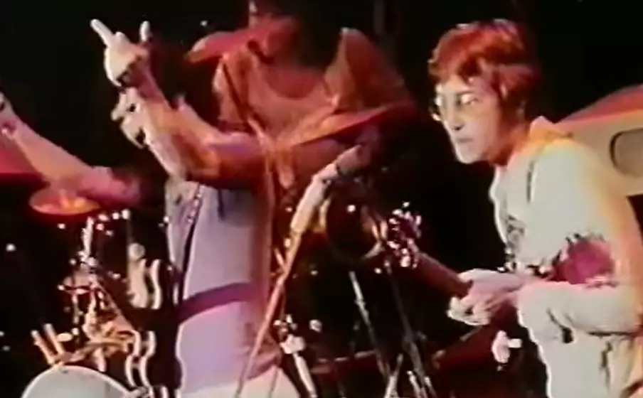 כשג'ון לנון ויוקו אונו הצטרפו לפרנק זאפה על הבמה