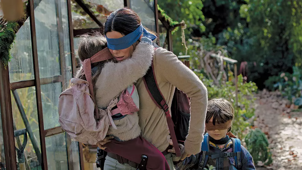 Film 'Bird Box' Netflix dikritik karena menggunakan cuplikan kehidupan nyata yang diambil dari bencana Lac-Megantic